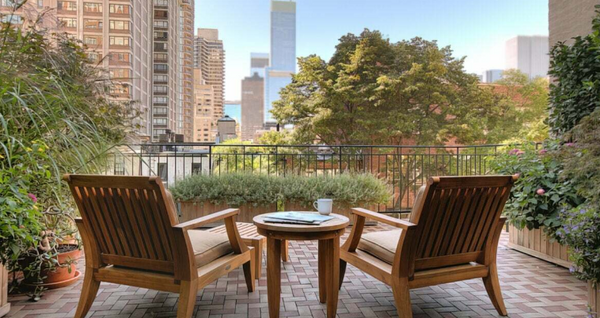 10 Apartment Patio Ideas | ASPIRE